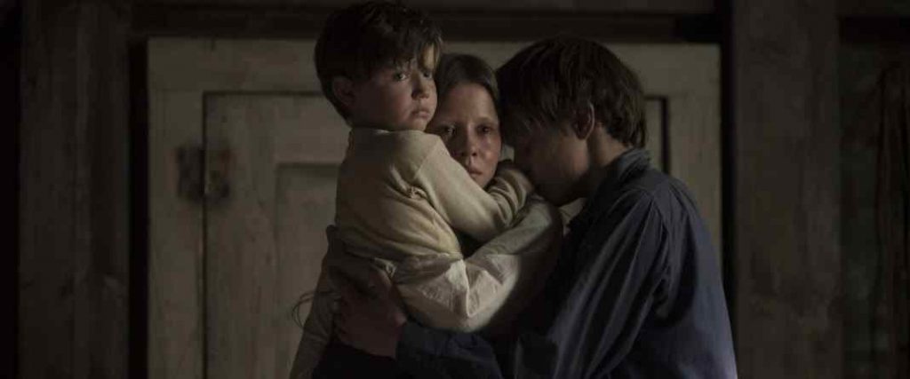 Marrowbone Is A Defiantly Old-School Chiller With A Killer Cast [Review]