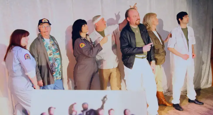 Alien On Stage Is A Surprisingly Sweet Tribute To A Sci Fi Classic ...